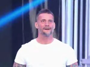 Paul Heyman returns and introduces CM Punk as the 5th man for Roman ...